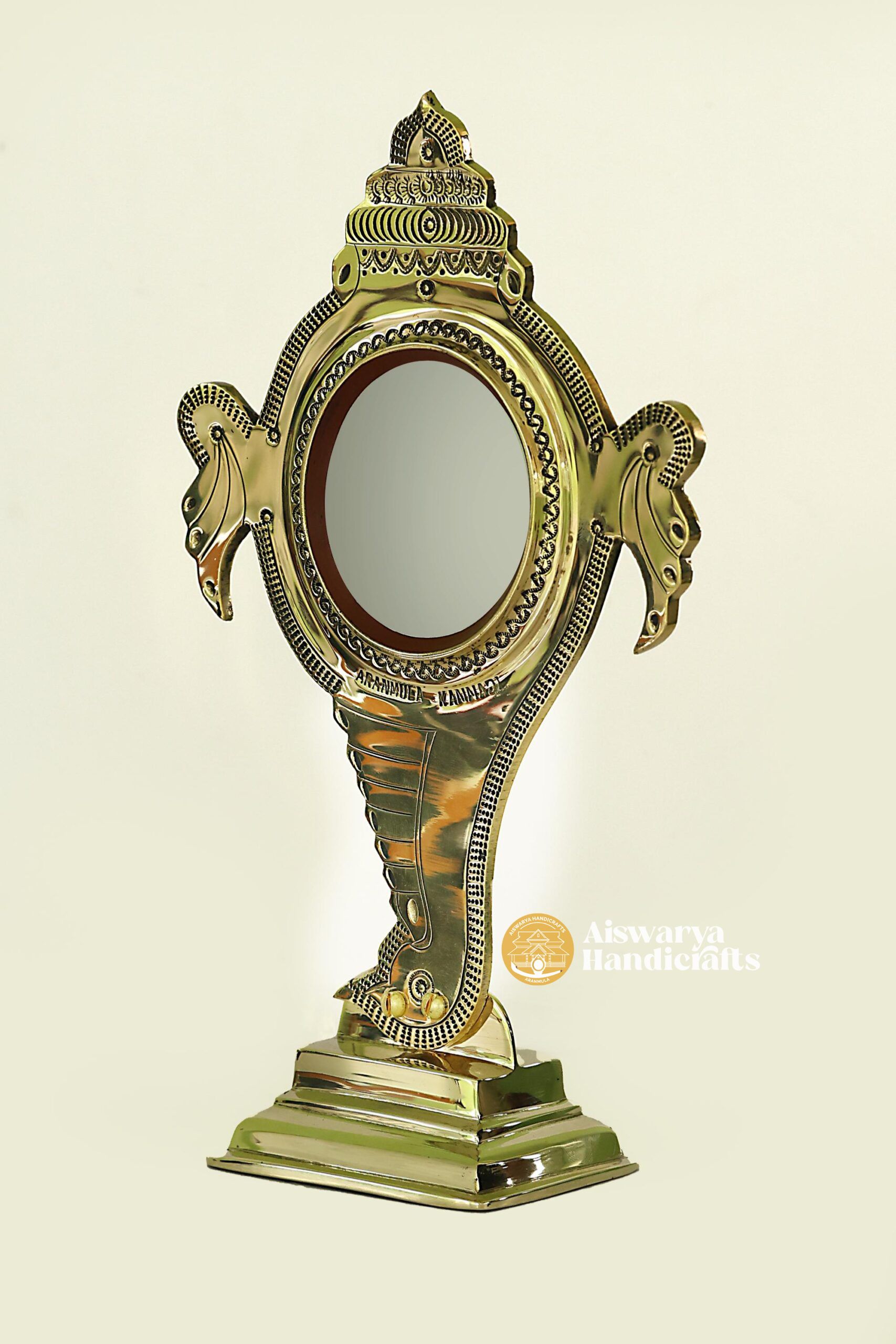 Sangu Peedam Model (3 Inch Mirror Size) – Aiswarya Handicrafts